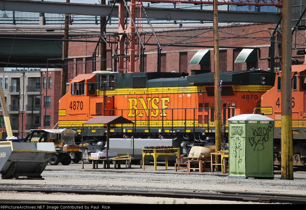 BNSF 4870